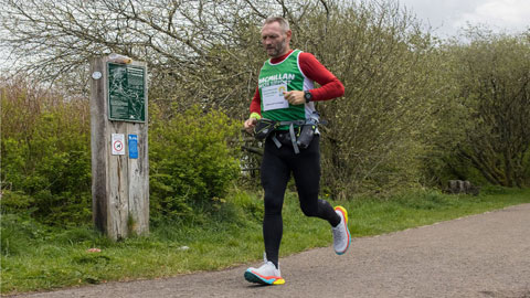 Runner kỳ lạ nhất thế giới Gary McKee: Khi bạn nỗ lực, cả vũ trụ sẽ ...