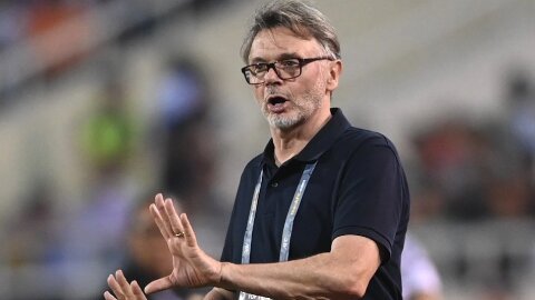 ‘Troussier out’: Khẩu hiệu từng được hô vang ở Marseille - Bongdaplus.vn