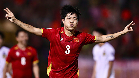 Văn Vĩ: Hậu vệ ghi bàn lợi hại được ‘remake’ bởi ông Kim Sang Sik ...
