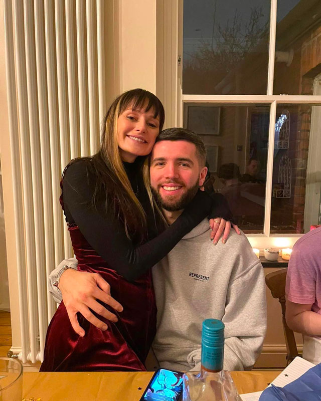 Trận giao hữu giữa các streamer lừng lẫy nhất nước Anh quy tụ dàn WAGs ...